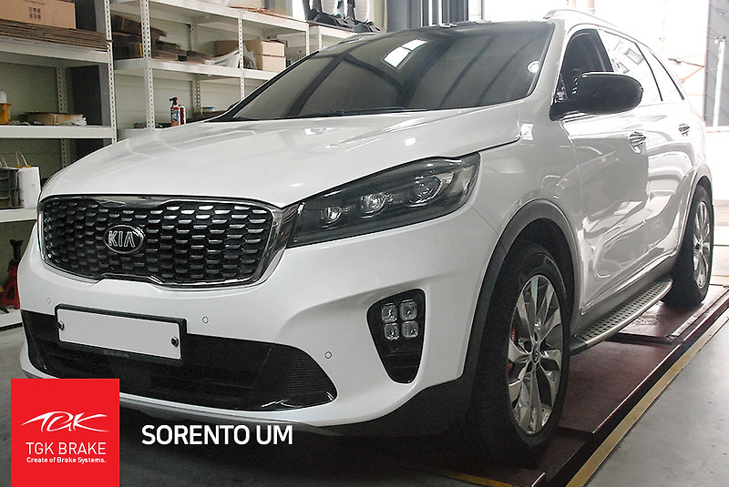 [기아 더뉴쏘렌토] 4P브레이크 시 핸들떨림 및 제동 밀림 / 허브스페이스 사용시 주의사항 - 창원브레이크튜닝전문샵 :: TGK 브레이크