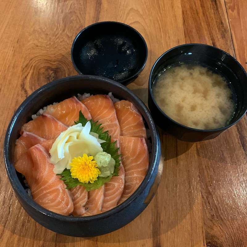Cho JAPANESE RESTAURANT_양곤 사케동(연어덮밥), 일식 맛집