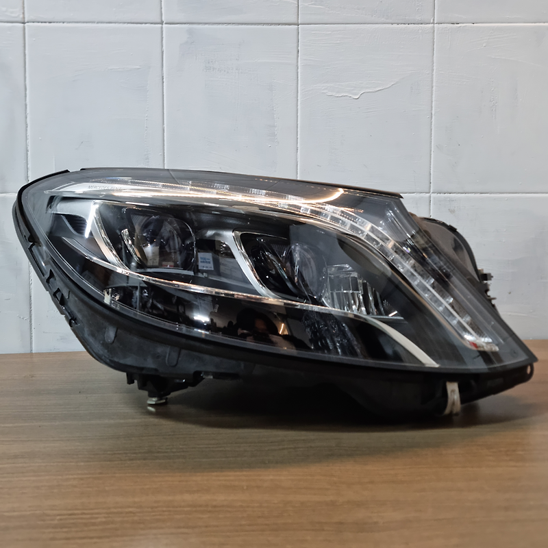 벤츠 S클래스 (W222) 조수석 LED 전조등 헤드라이트 8핀 2229061804