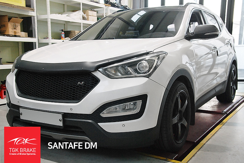 [현대 싼타페DM] 리어 CTS V 4P 패드 교환 / 브레이크 호스 간섭 - 경남브레이크튜닝전문샵 :: TGK 브레이크
