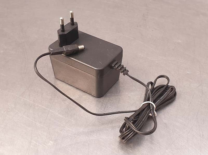 아답터 10V 1.2A 트랜스-Type OEM AC ADAPTOR HU10052-1001A (AD-101A2K) 판매합니다.