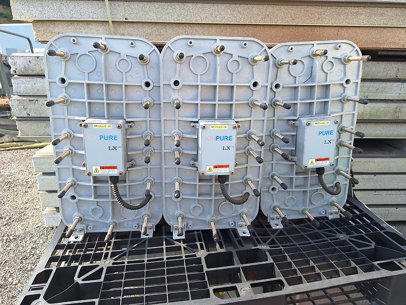 중고 Ionpure LX CEDI Modules 연속 전기탈이온(CEDI) 모듈 또는 이온순수화 모듈