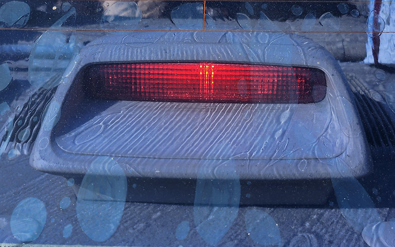 보조 브레이크 등 교환 (SM520 04년식) / high mounting stop lamp replacement work