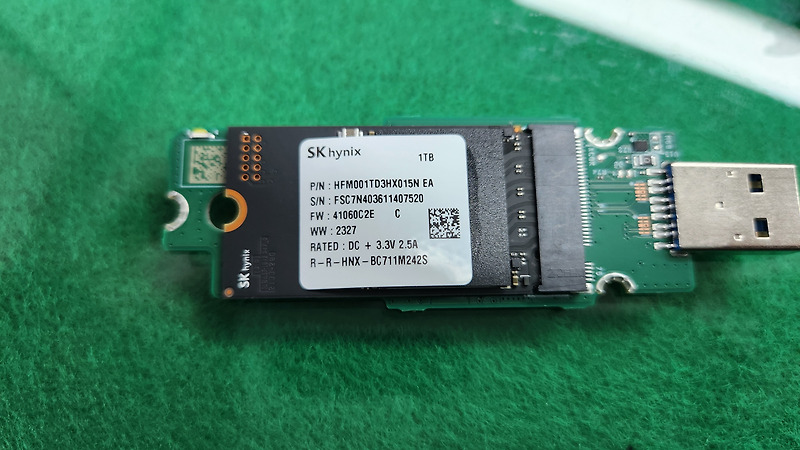 SK Hynix 외장SSD Tube T31 1TB 제품 분해