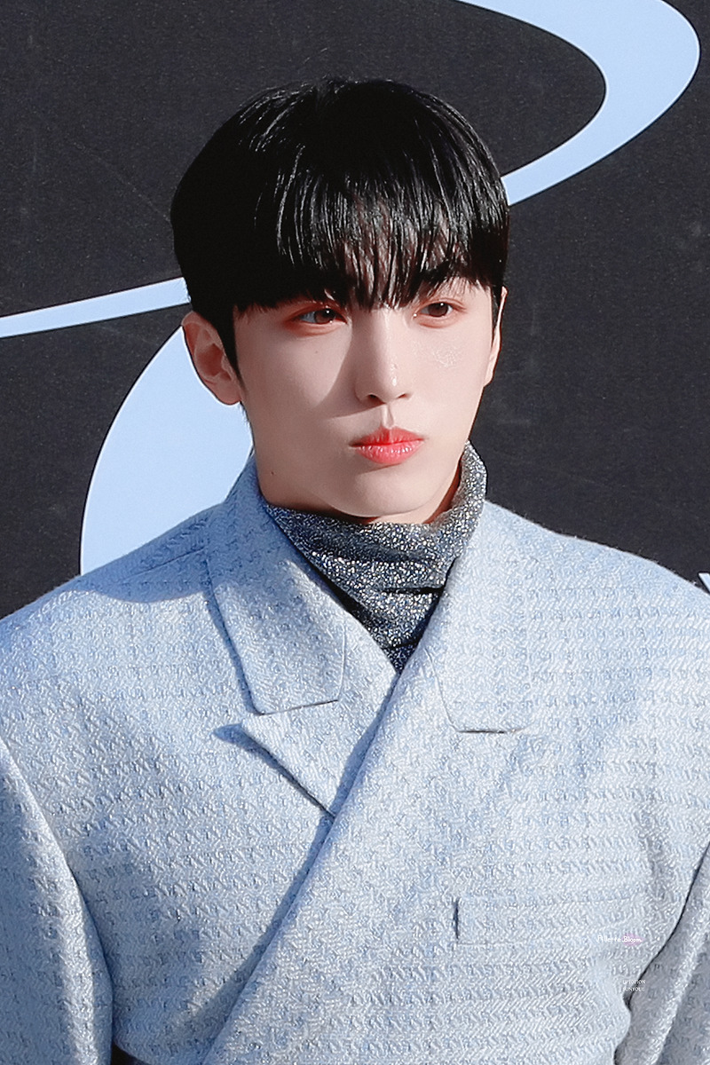 230923 런웨이투서울 니치투나잇(niche2night) 패션쇼 / 업텐션 선율(UP10TION SUNYOUL)