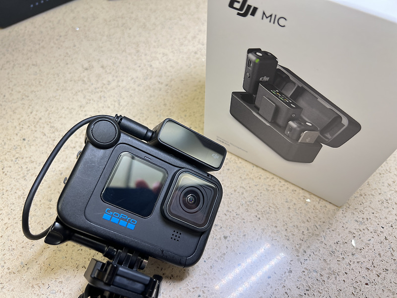 GoPro 고프로를 위한 외장마이크, 2채널 무선 마이크 DJI MIC (Rode Wireless Go2 와의 비교)