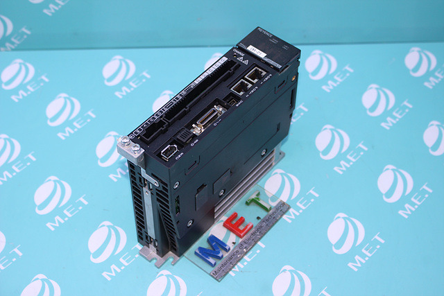 KEYENCE SV2-020L2 [DRIVER] SERVO DRIVER SV2 020L2 ㈜엠이티 산업 자동화 장비 수리 판매 전문