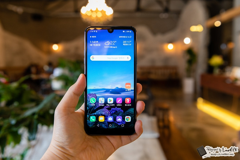 LG X6 2019 첫인상, 경쟁작과 비교해보니