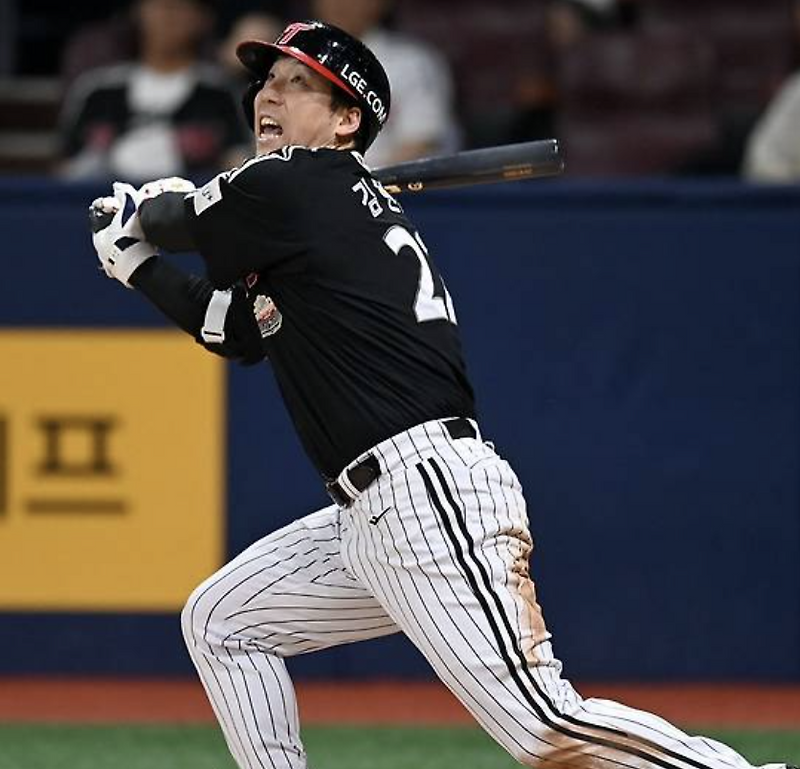 김현수 2400안타 달성 KBO 크보 통산 4번째 기록 보여주며 타격기계 면모 과시해