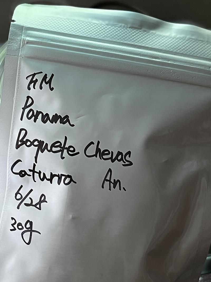 파나마 치리퀴 보케테 '체바스 에스테이트 - 로스트 오리진' 카투라 무산소발효