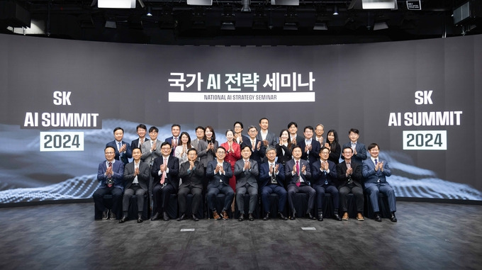 “AI G3 도약 위해 정부·민간 원(One) 팀 돼야”... ‘SK AI 서밋 2024’ 개최