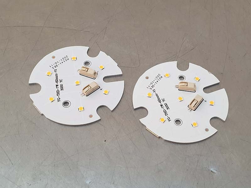 LED 조명 7구 모듈 3030 7C A2141-DES DC35V LED전구 램프 YG-THD-7W-62mm-V1