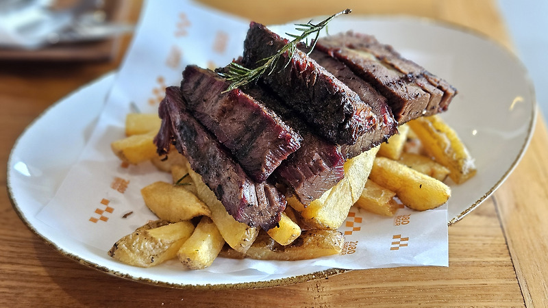 [발리/사누르] 2080 Burger x Cibo! Pasta House Sanur/2080 버거 x 치보 파스타 하우스 사누르
