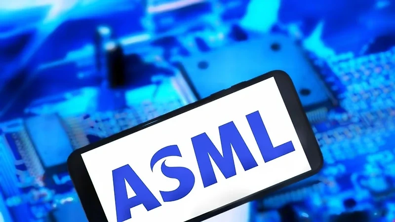 ASML, AI 시대 핵심 장비 기업… 하지만 유럽 정책에 '경고장'