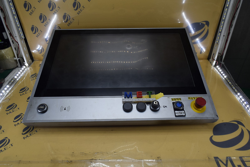 B&R 5AP5230.215C-000 REV.D0 TOUCH PANEL 산업용 자동화 장비 수리 (주)엠이티