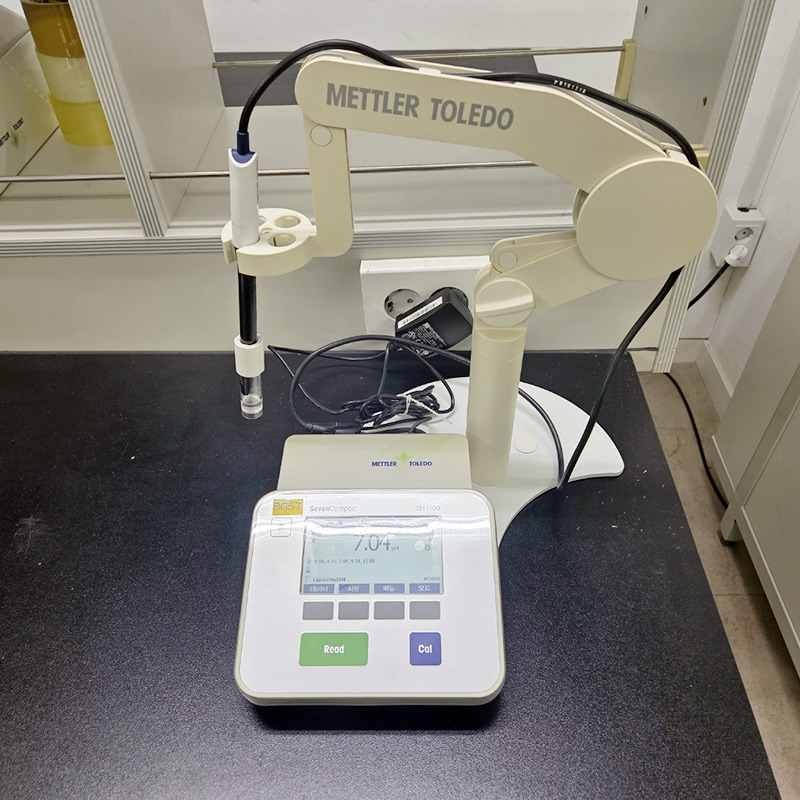 Mettler Toledo SevenCompact pH meter S220 (BG57)