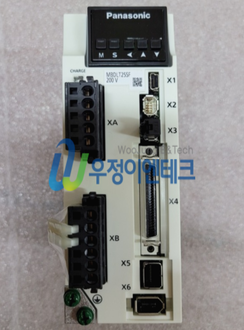 PANASONIC AC SERVO DRIVER / MBDLT25SF (10608-13)