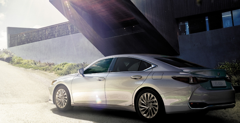 [중고차비교7] 렉서스 ES300h vs 제네시스 G80 2.5T｜감가·정숙성·유지비 실사용 기준 비교