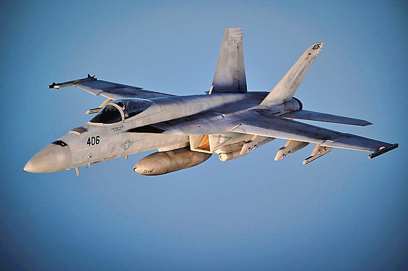 AFCENT 급유기, NAVCENT 전투기 팀으로 USCENTCOM AOR 순찰