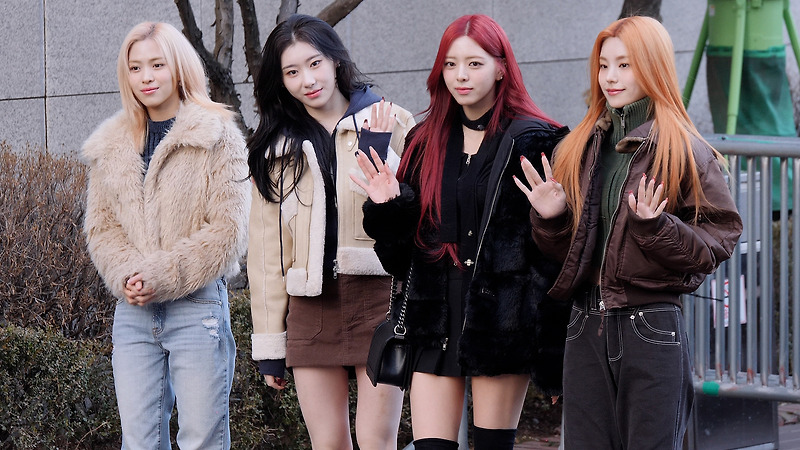 240126 뮤직뱅크 출근길 itzy 있지 직캠 by 스피넬