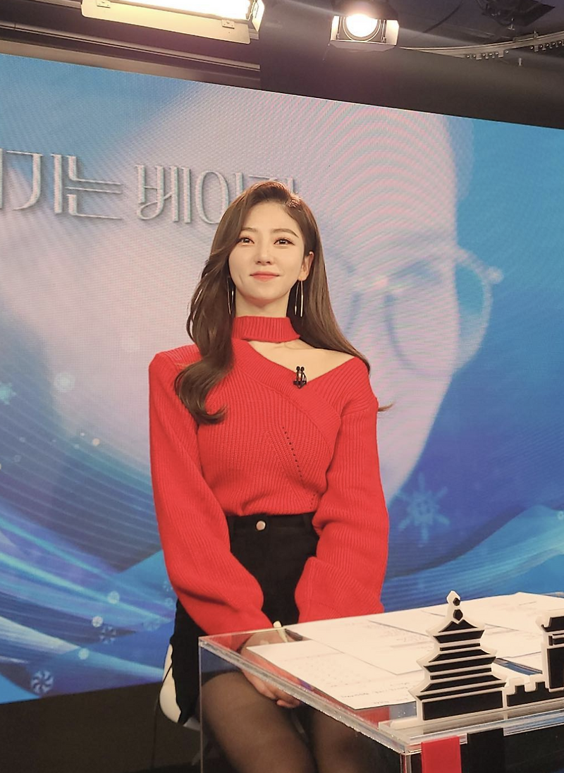 KBS 9시 뉴스 박지원 아나운서: 그녀의 매력속으로