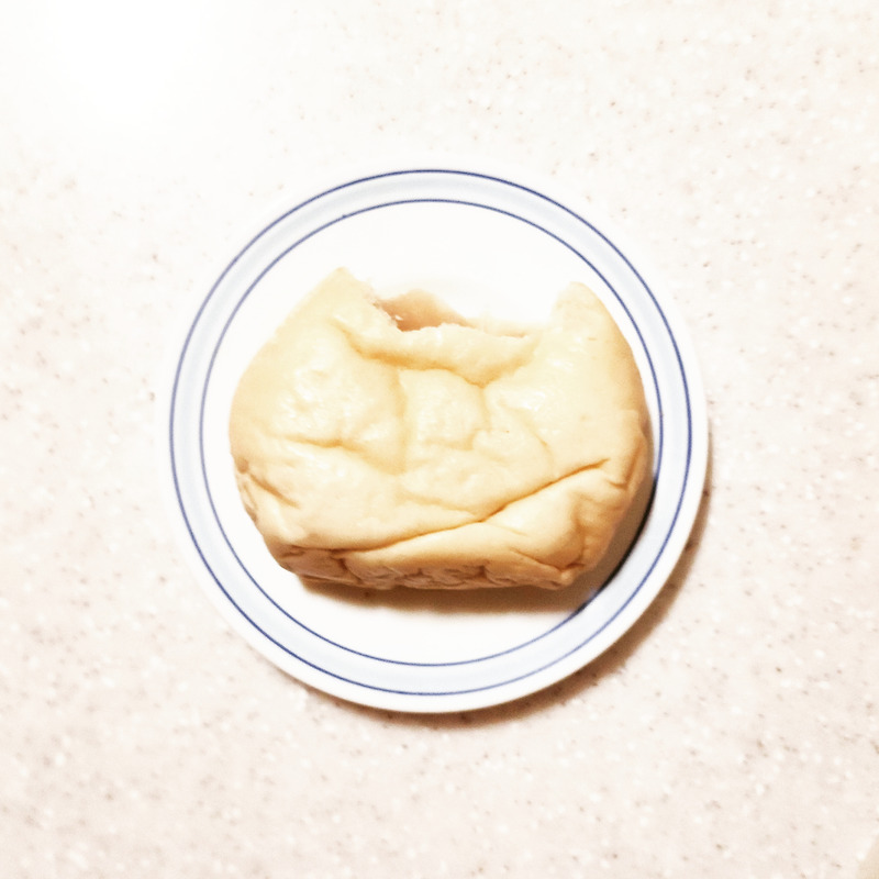 Steamed white bread