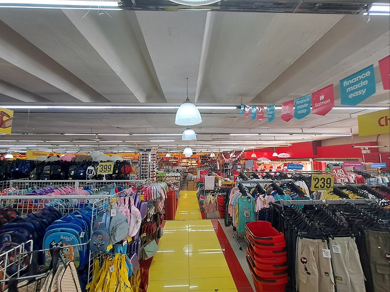 [필리핀] - 따가이타이의 숨은 쇼핑 명소, UNO Factory Outlet Tagaytay 방문기