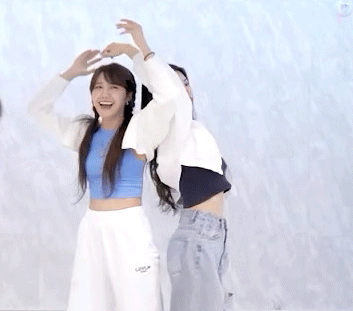 #546~ :: Apink Low Quality Gif