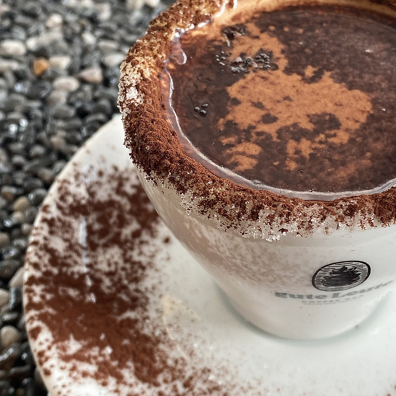 [구테로이테] 너무 맛있어서 에스프레소 3잔 순삭☕️ | 강남구청역 논현동 에스프레소바 구테로이테(gute Luete)