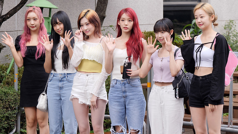 230825 뮤직뱅크 출근길 시크릿넘버 직캠 by 스피넬