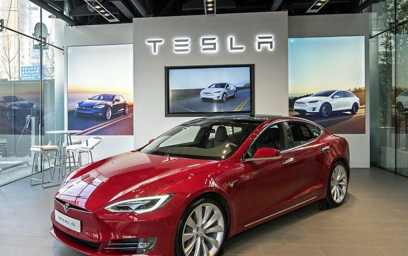 테슬라(TESLA)는 어떻게 성공할 수 있었는가? 강력한 기술력, 우수한 브랜드, 끊임없는 연구개발 그리고 일론머스크의 리더십