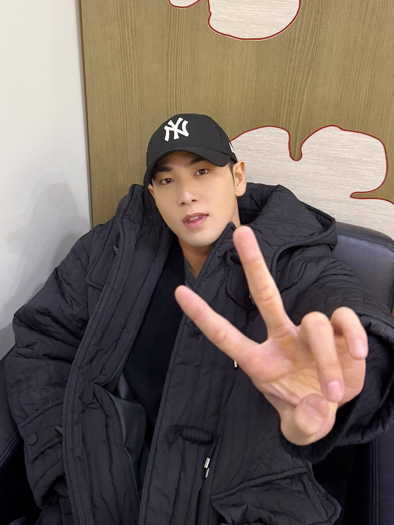 BAEK UP :: 250218 오늘의 백호