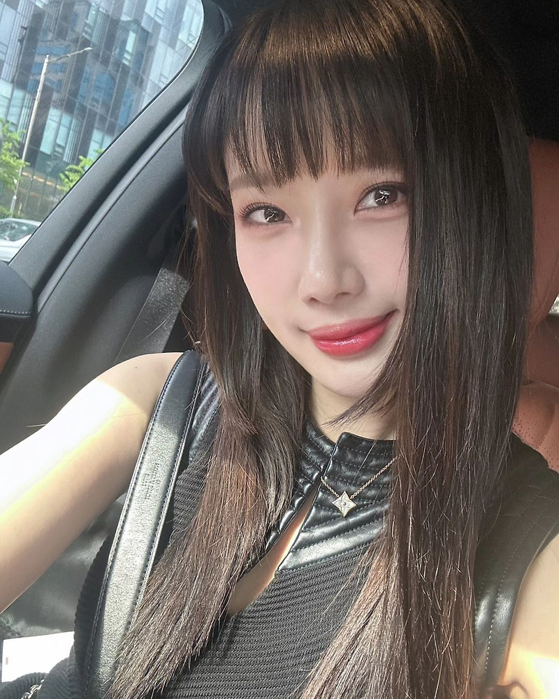 신예지 카론 금수저 기상캐스터 아나운서 MC 리즈 몸매 노출 메이플 롤 나무위키 인스타그램