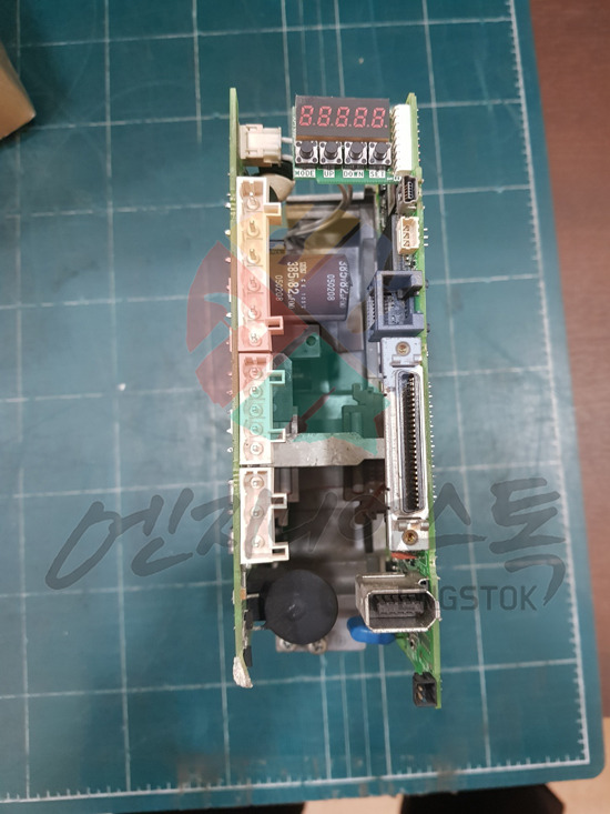 Drive / MR-J3-70A 서보드라이브 쇼트 수리 / Mitsubishi 수리 전문 / 미쯔비시 파라미터 복구 수리 문의