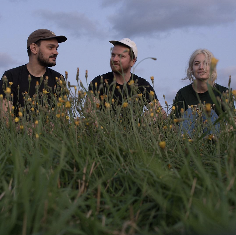 몽환적인 노래 아티스트이자 인디팝 밴드: 멘 아이 트러스트(Men I Trust) 그들의 대표곡