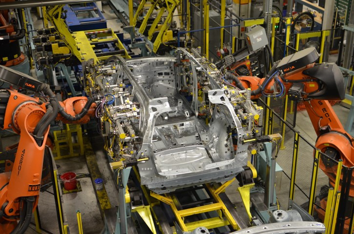 자동차 생산 라인: Body Shop, Engine/Transmission