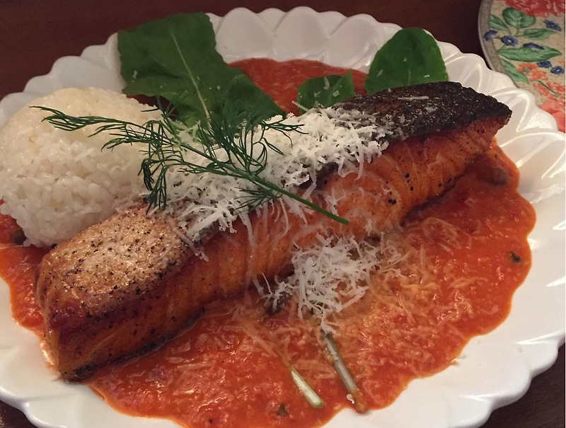 부드러운 연어 스테이크 만들기 연어 스테이크 레시피 연어 스테이크 만드는 법