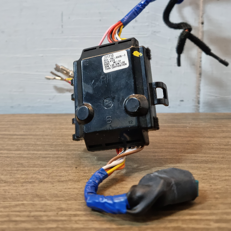 카니발 KA4 (4세대) 조수석 사이드미러 배선 (모듈) 5+1핀