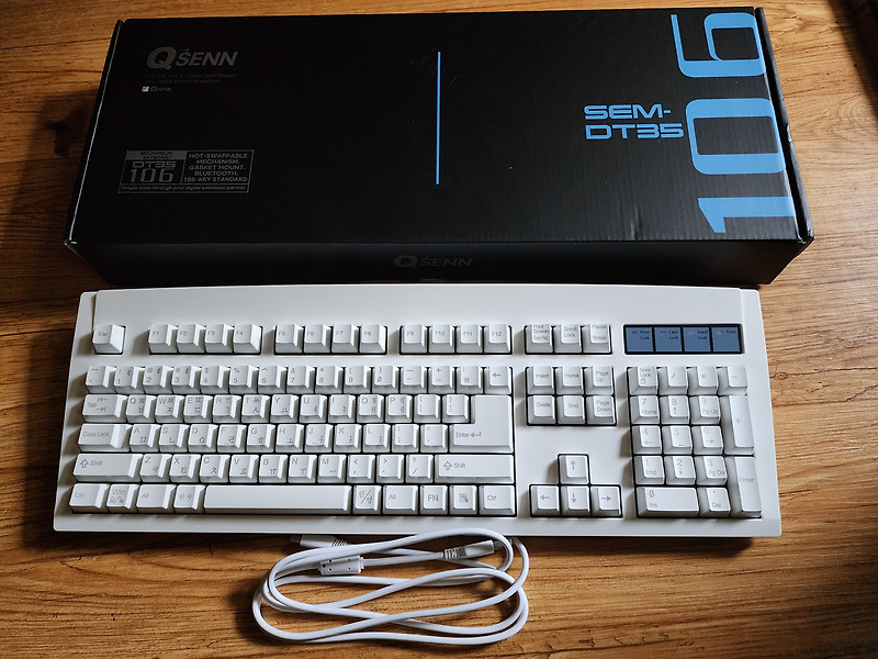 다락방 :: 큐센(QSENN) DT35 106 ABS 풀윤활 가스켓 유무선 블루투스 기계식 키보드 후기