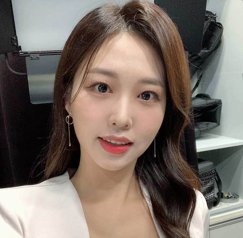 두산 박상효 프로필, YTN 뉴스NOW 김선영 아나운서 이혜민 기상캐스터 “나이 인스타 화보 키 아버지 박진원 부회장 가계도 축구선수 이강인 열애”