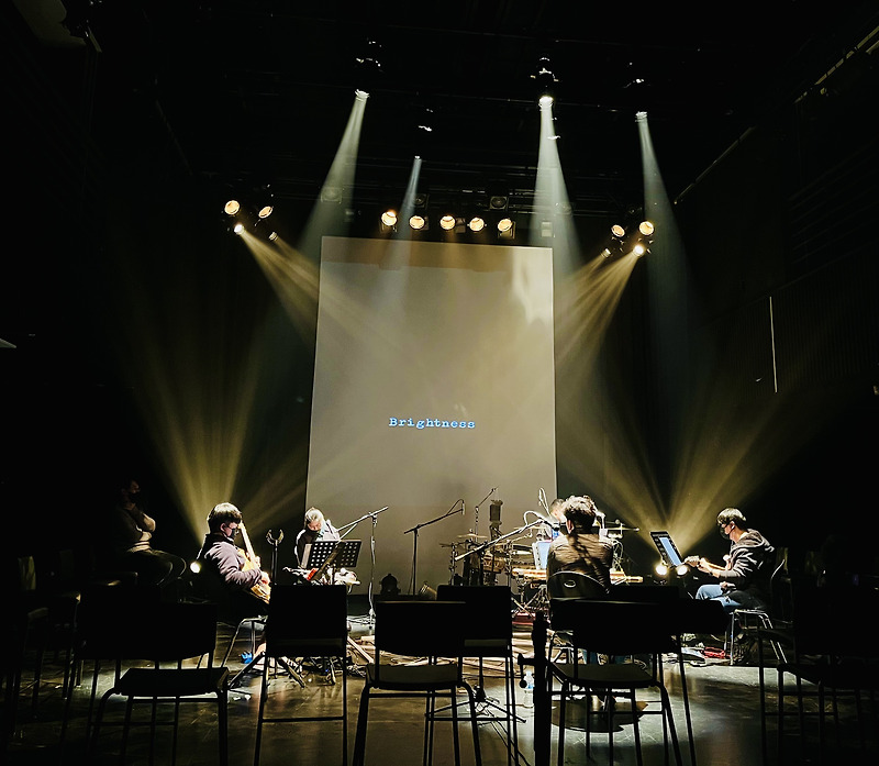 제노사이드 그리고 증언(NOMADIC REPORT 21)