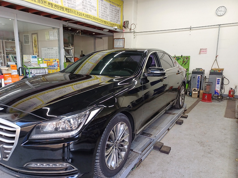 제네시스 Dh 자동차 뒤에 차 문이 잠겨서 열리지 않음 제네시스g80 차 문이 안에서 밖에서 안 열림 제네시스 차 문이 닫힌 상태에서 안쪽과 바깥쪽 모두 열리지 않음