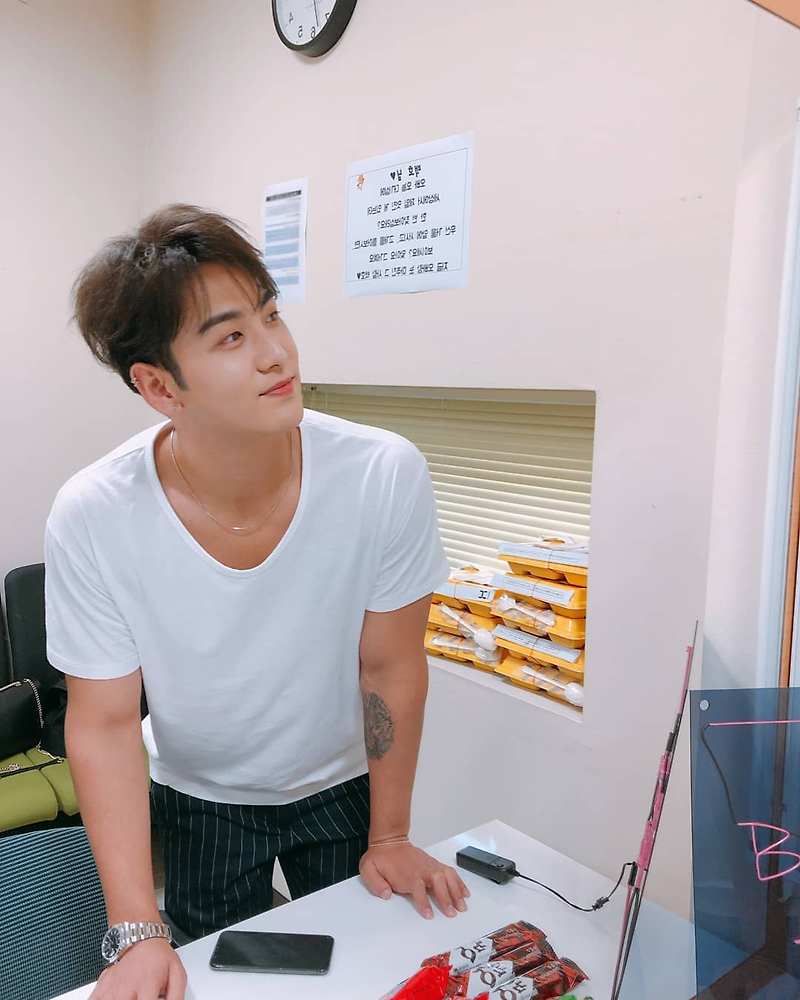 BAEK UP :: [인스타] 2019년 9월의 백호