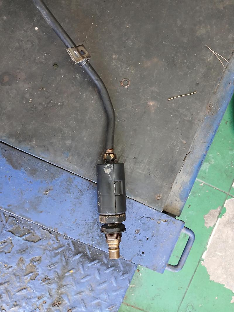 뉴카렌스 lpi(lpg) lpg가스 충전이 너무 더디고 오래 걸려서 인렛필터 카트리지(충전필터, 흡입필터 카트리지) 교체 정비