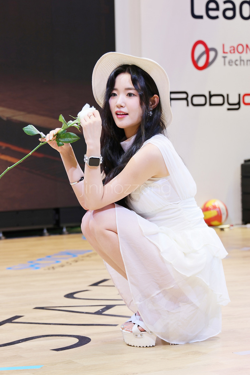 2023 코바 KOBA 동화AV 레이싱모델 홍지은 BJ딩굴 직캠 사진