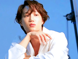 [GIF] 220225 YSL Beauty Marie Claire Photoshoot Behind