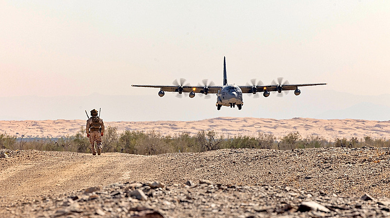 WTI 2-25 훈련중 이착륙 임무 수행 미 해병대 KC-130 IPF