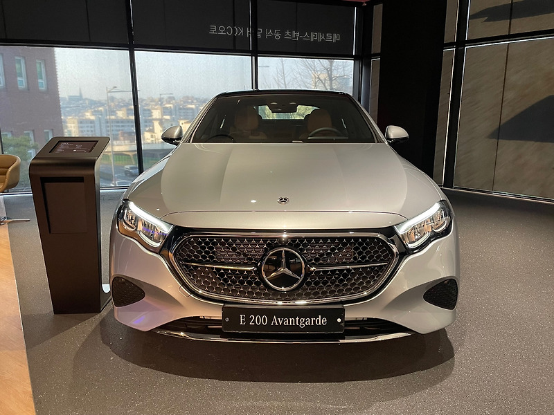 2025 메르세데스 벤츠 E 200 AV(아방가르드)