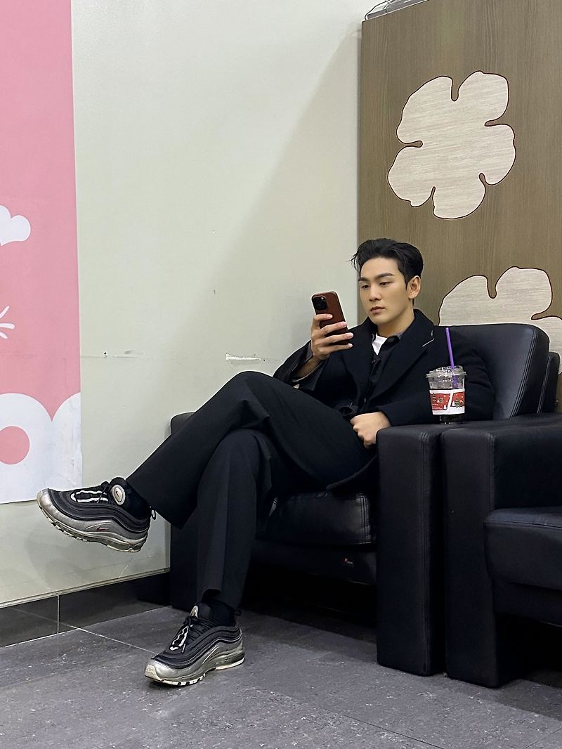 BAEK UP :: 231227 오늘의 백호