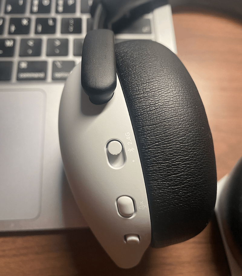 How to connect alienware AW920H PC 헤드폰 연결방법